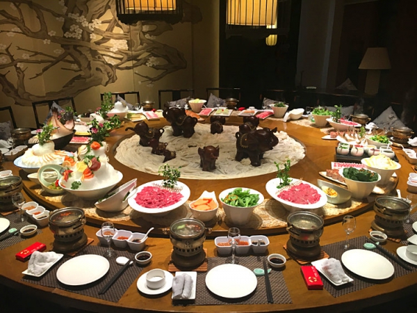 Chinese Dining - Seven Roses Blog